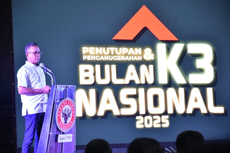 Perkuat Budaya K3, PT Semen Padang Gelar Seminar di Puncak Bulan K3 Nasional - Sumbar Post
